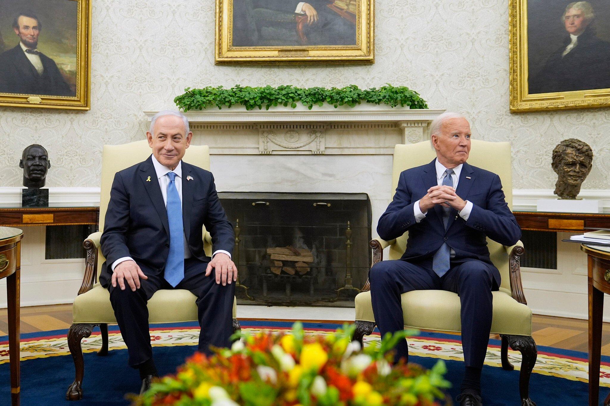 Is Joe Biden Wearing Makeup ? - My Glow Journey