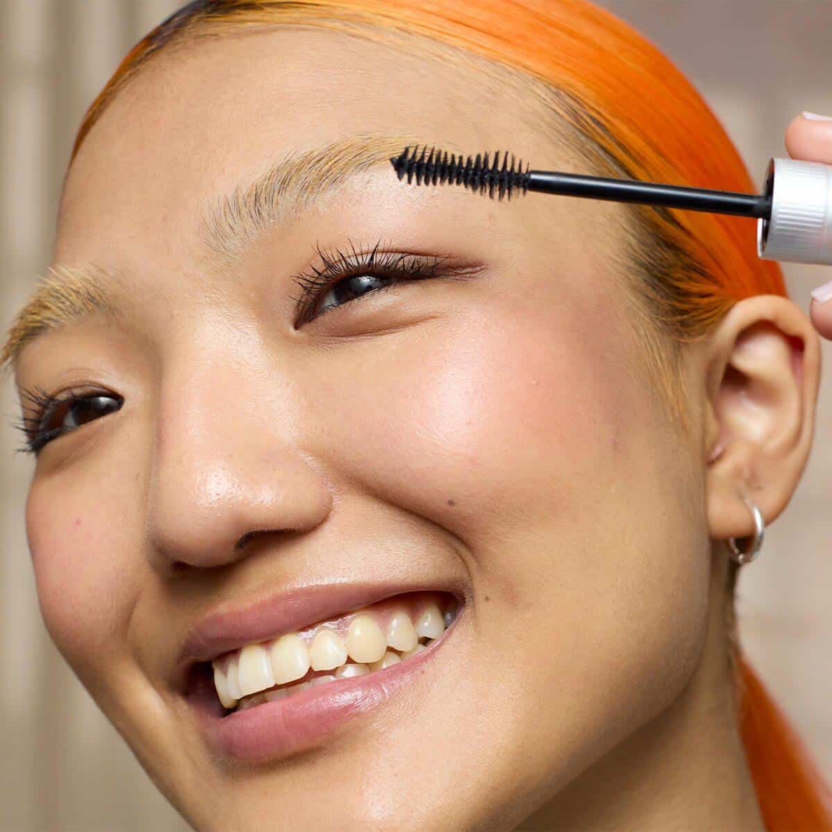 How To Rehydrate Mascara ? - My Glow Journey