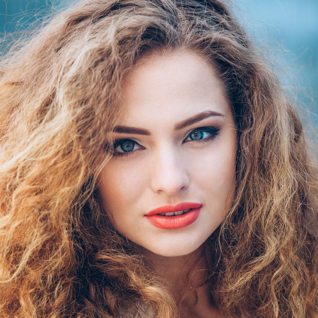 What Does Frizzy Hair Mean ? - My Glow Journey